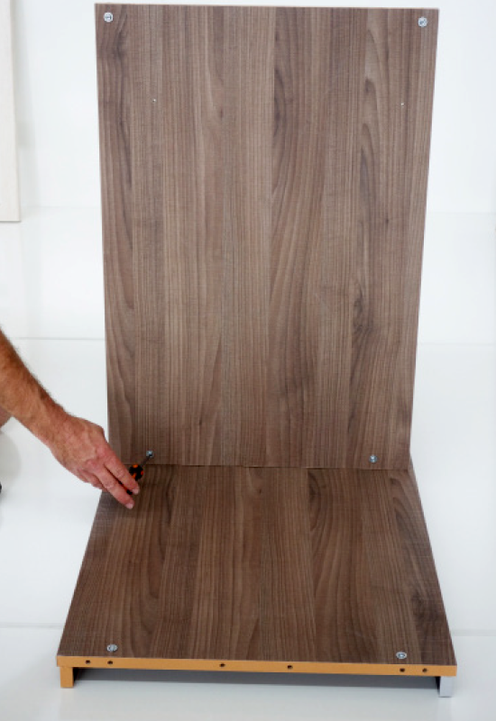 ASSEMBLY 3 - CUPBOARD DIVISON AND RAILS - Mini Kitchen