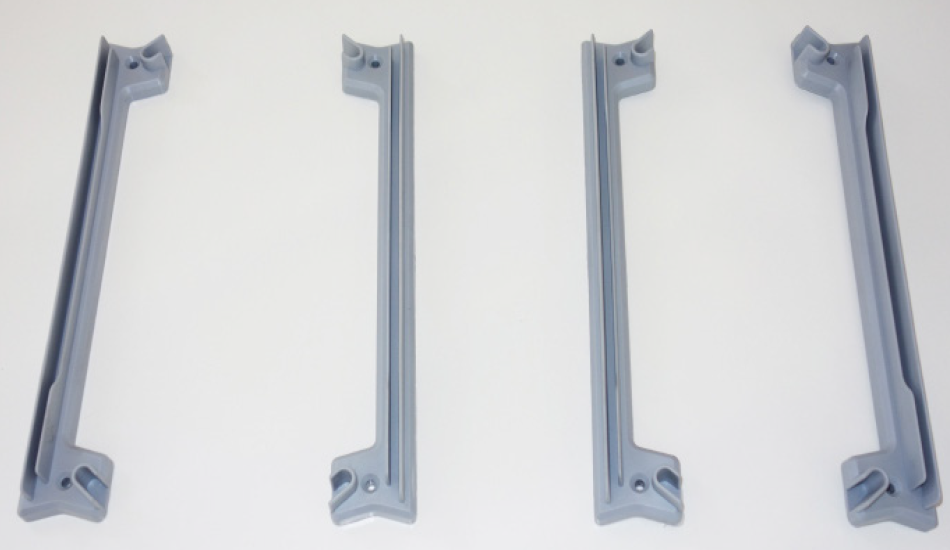 ASSEMBLY 15 - FITTING THE PLATE RACKS - Mini Kitchen