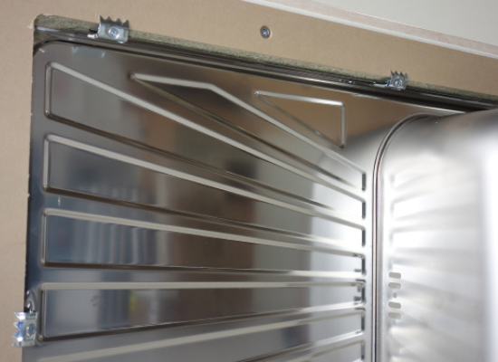 ASSEMBLY 3 - CUPBOARD PARTITIONS AND BACK RAILS - Mini Kitchen